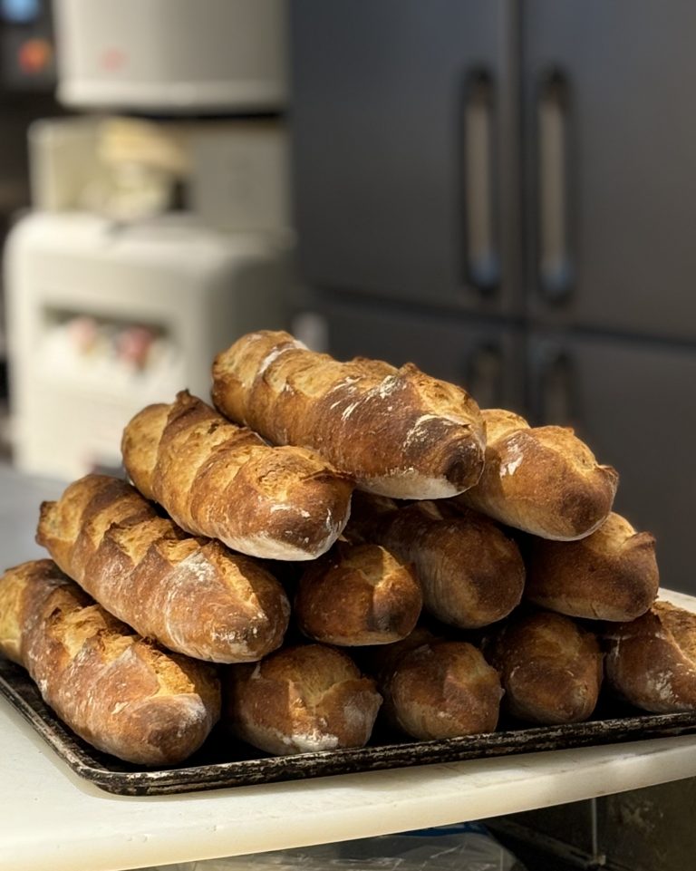 バゲット稜 | ROJI BAKERY